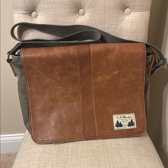 L.L. Bean | Bags | Ll Bean Brown And Green Mens Messenger Bag | Poshmark